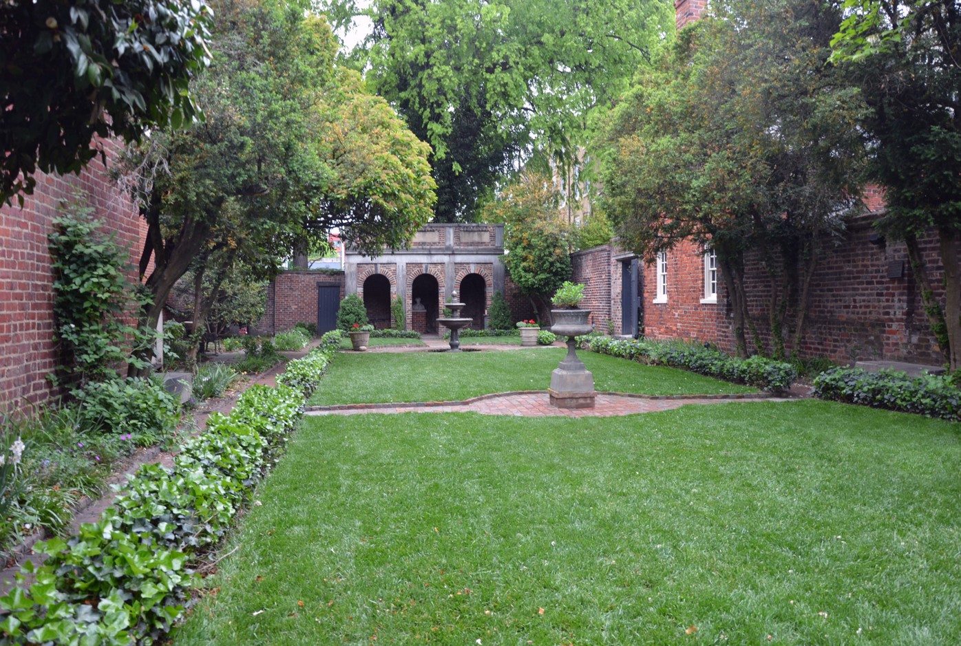 Poe Museum - Garden Club of Virginia